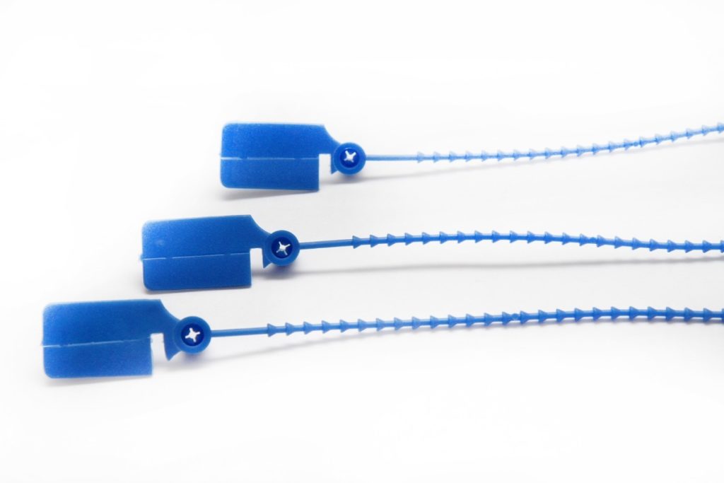 Precintos Cola de Ratón doble aleta - Discamp Argentina S.R.L.